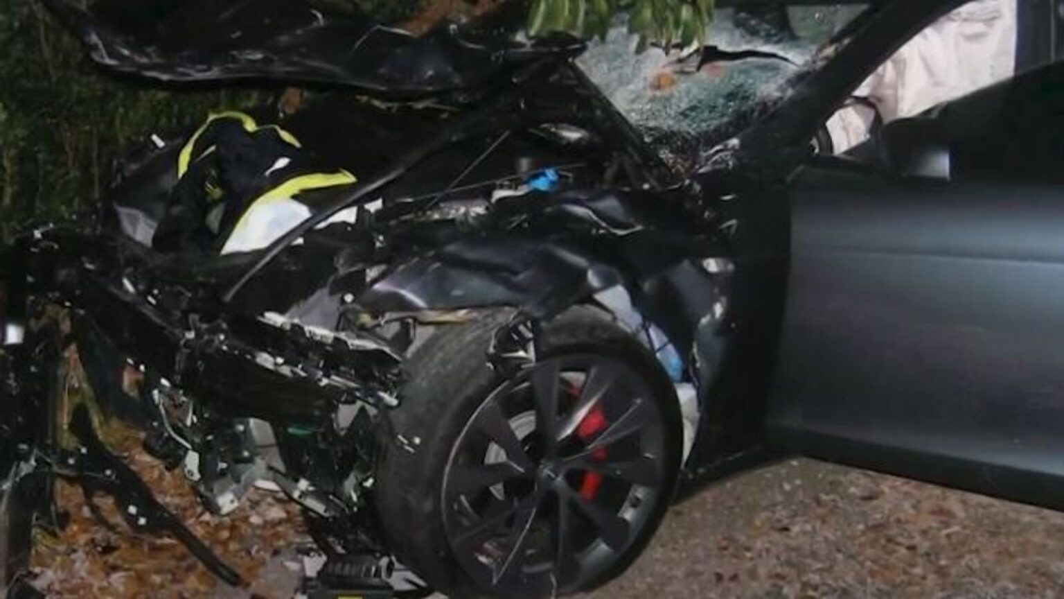 Jury Awards $242 Million in First Verdict Against Tesla – Marquette ...